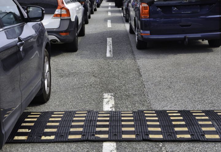 A Comprehensive Guide to Rubber Speed Breakers and Their Advantages ...